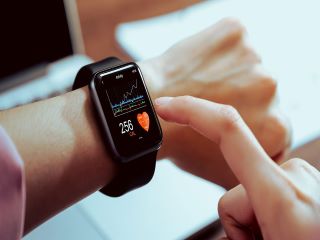 Smart wearables feature more health and safety applications | Global ...